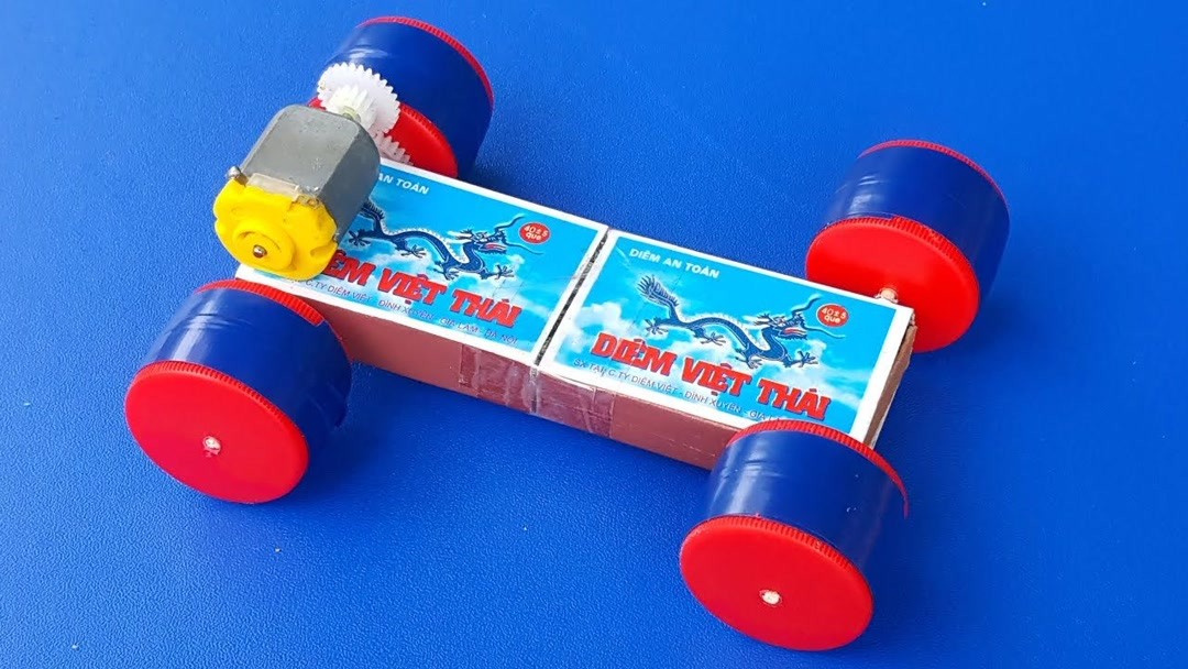 米趣实验室:实验制作一辆电动玩具车,巨好玩!