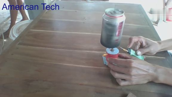教你用易拉罐和蜡烛制作一个简单的蒸汽机