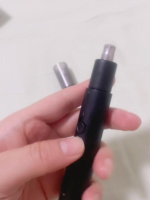 便宜好用的鼻毛修剪器~果断入手