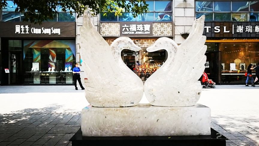 实拍哈尔滨中央大街,亚洲第一长步行街,好热闹啊