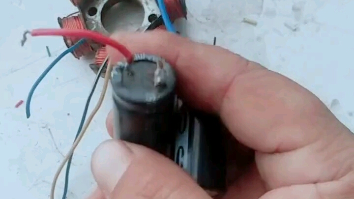 摩托车启动线圈改装发电机