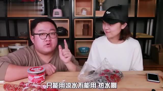 盘完还能吃?东北的天然冰沙,解锁冻梨正确吃法,惊呆了南方网友