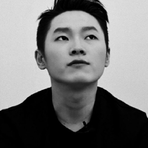 音乐区的鲁迅先生 