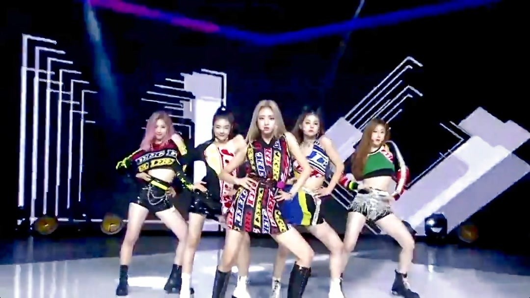   ITZY这首歌《ICY》听一遍就爱了,好听极了!.