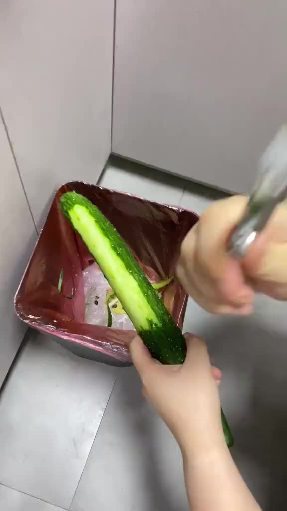 活了这么多年第一次学会削皮刀的正确方法