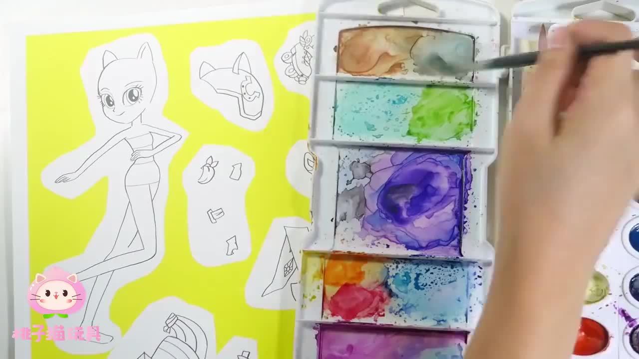 小马宝莉手工纸娃娃:这位漂亮的纸娃娃要填什么颜色呢?