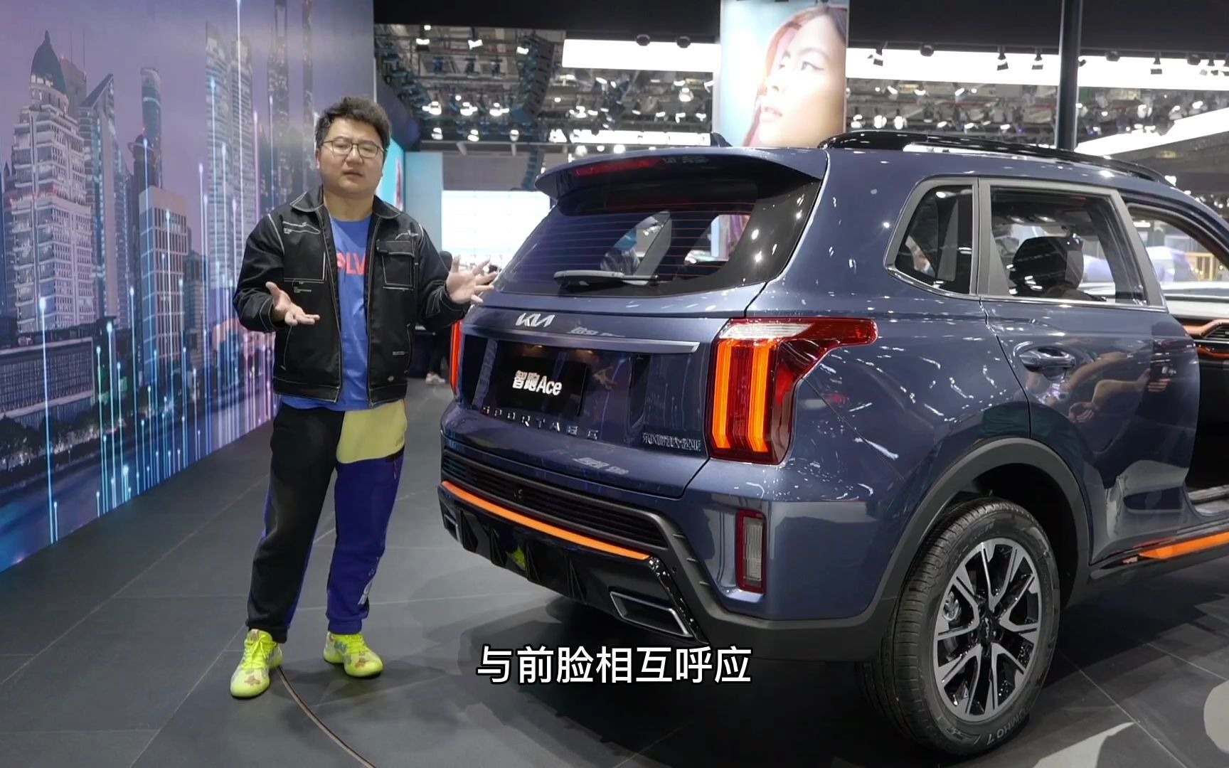 2021上海车展,实拍体验丰田RAV4荣放双擎E+,亮点真不少