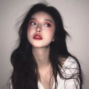偶尔犯傻的小夏 
