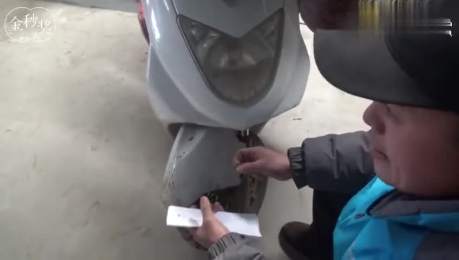 电动车骑行过程中左右摇摆,问题出在了那里?修车师傅教你几招!