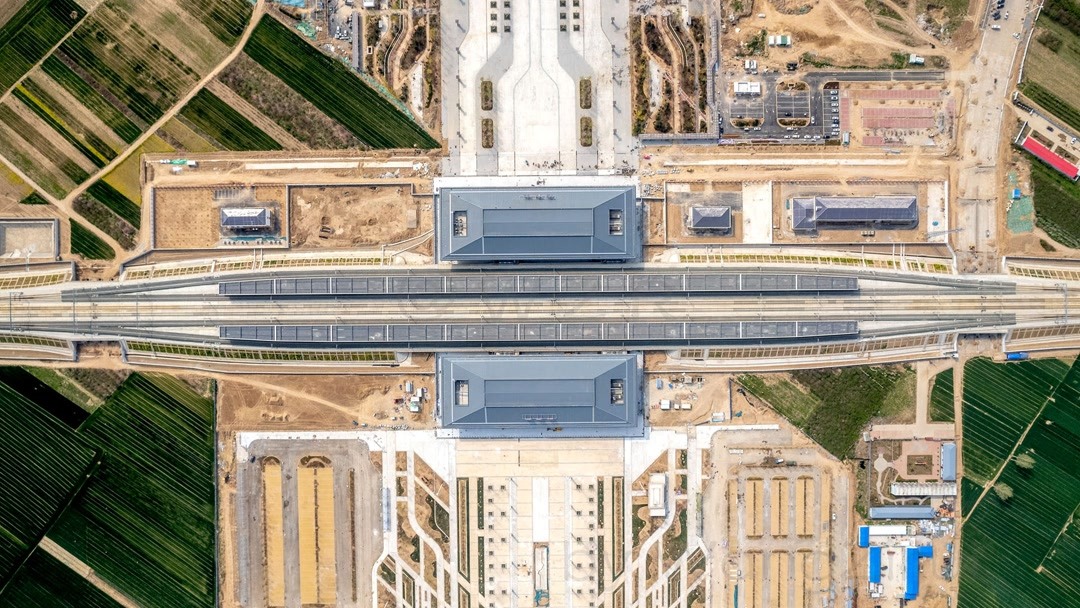 济郑高铁滑浚站:火车来了丨2022年4月6日