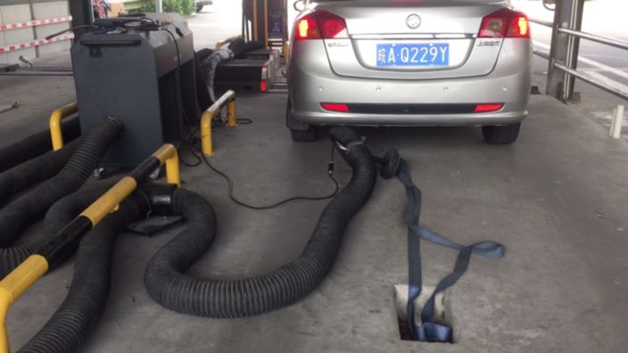 今年实行最严格的尾气排放标准看看我的油老虎能不能达标通过