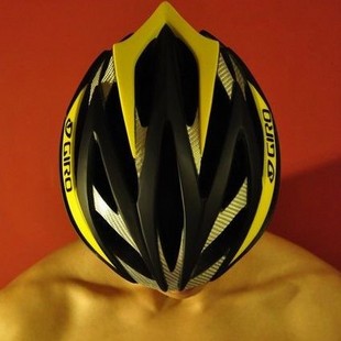 骑上车就是个疯子111 