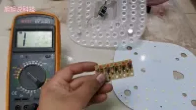 LED灯坏了别在丢掉了,用这个办法就可以搞定,网友:太简单了!
