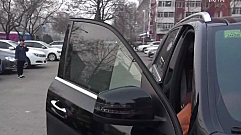 红绿灯 2019 停车场手动落杆操作失误 造成车损不算交通事故