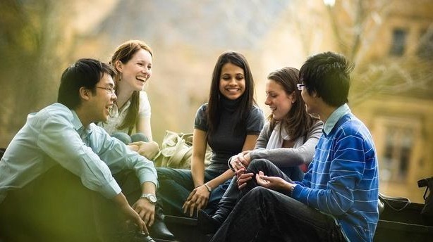 教师资格考试:容器倒置,圆柱体有8厘米露出水面,求体积