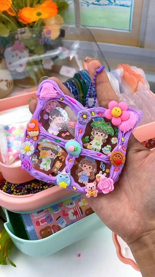 给闺女新入的咕卡盘套盒,还带奶油胶和超大咕.