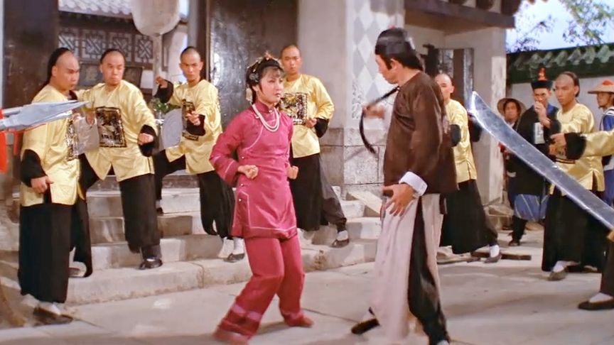 一部70年代经典动作片 只要你能分开我苗翠花的双腿 就跟你走