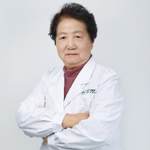 中医肾病科李秀英 