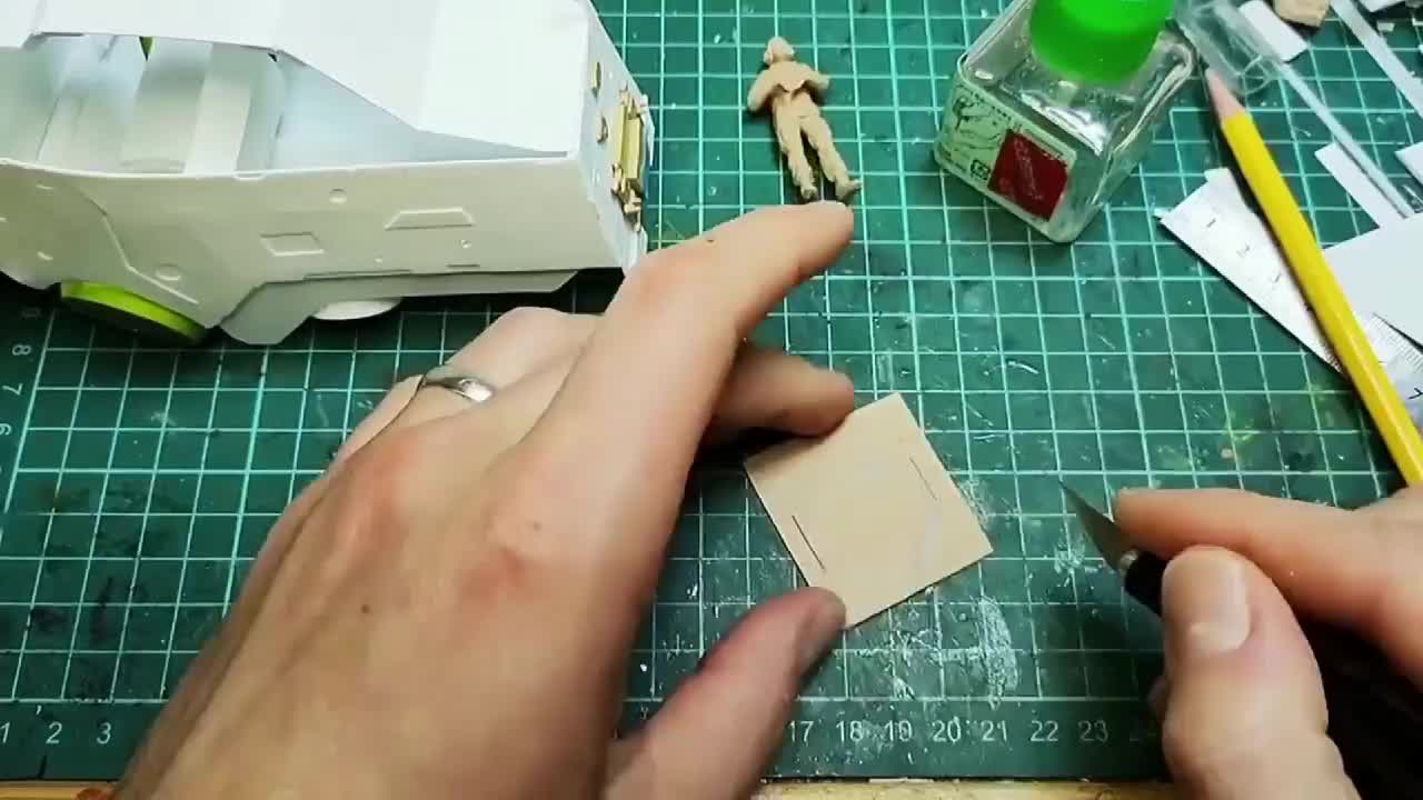 创意手工,用废旧材料制作一个科幻飞船,孩子看到效果后太喜欢了