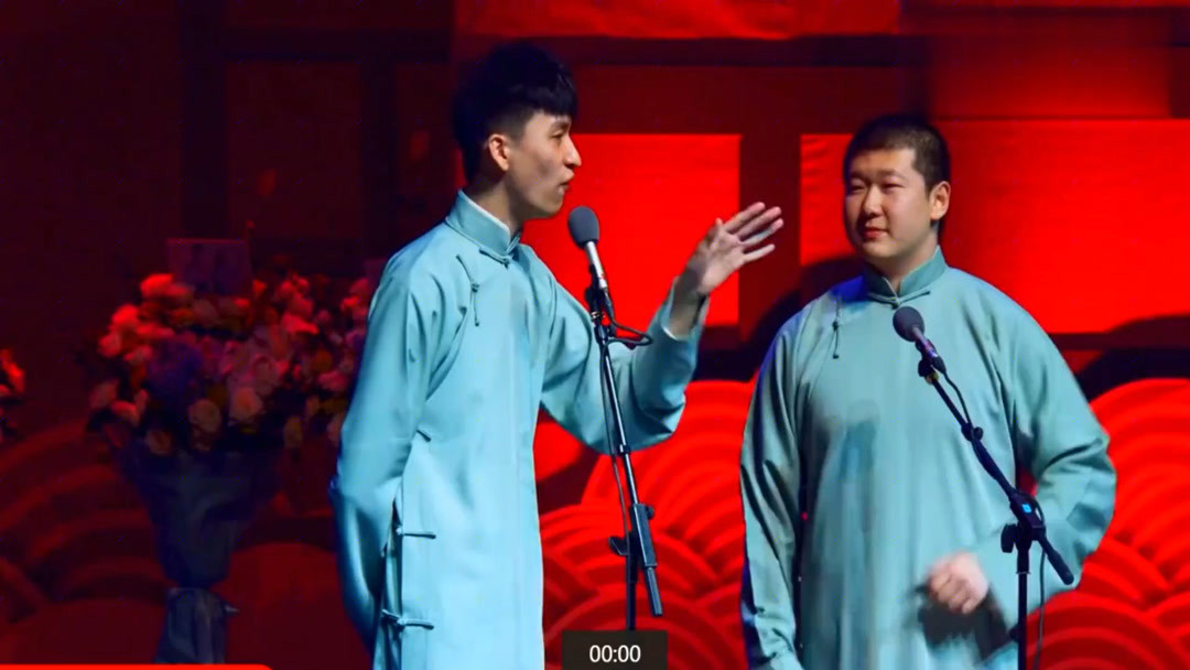 老郭徒弟模仿各种小动物叫声,狗牛羊鸭维妙维肖,蜘蛛叫声亮了