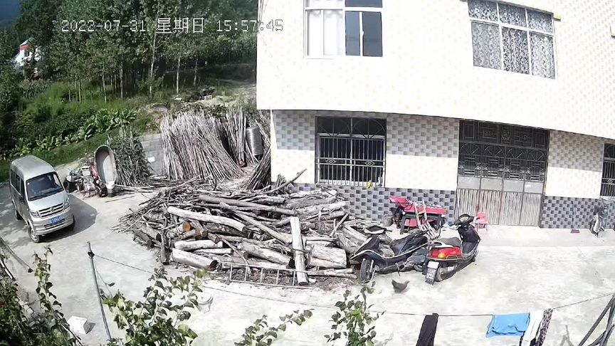 你们这些城里人就是这样子教育小孩子这样给孩子做榜样的啊