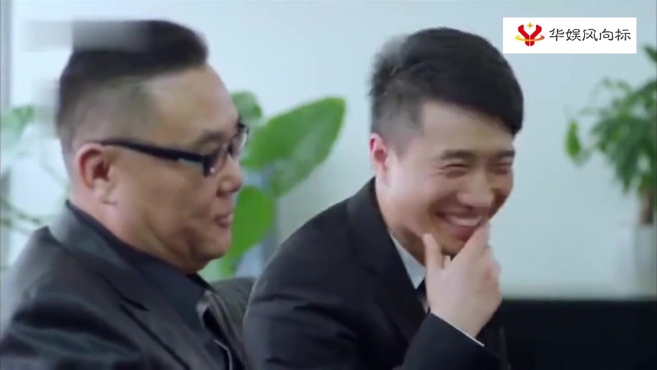 沈腾蹩脚英文输出现场,自我介绍无人能及,带家人吃饭尽出洋相