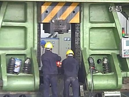 汽轮机叶片生产锻造过程程控模锻锤锻造汽轮机叶片的工艺