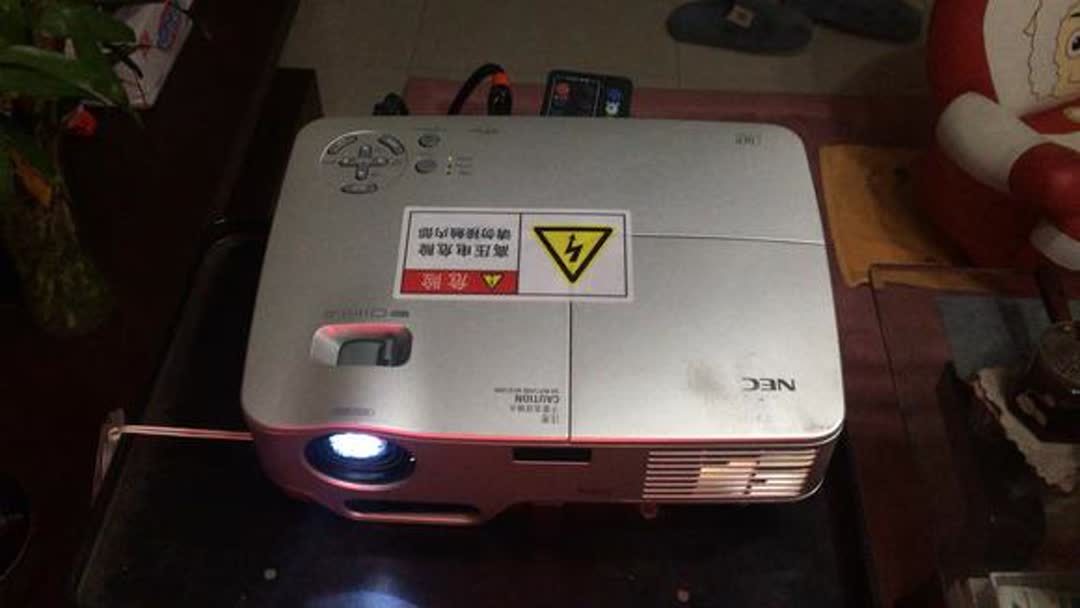 灯泡使用了167小时NEC NP50+投影仪投影机