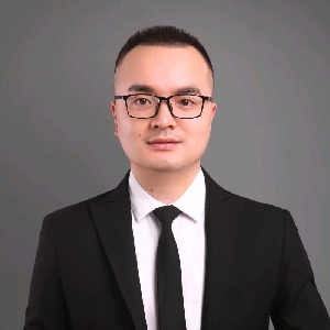 苹果砸了一下强哥 