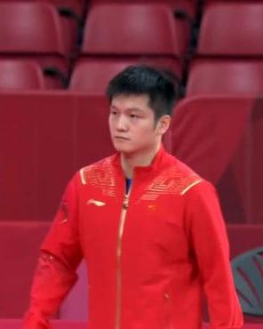 #马龙樊振东出战乒乓球男单# 小胖率先出战男单,对阵法国选手莱贝松!...