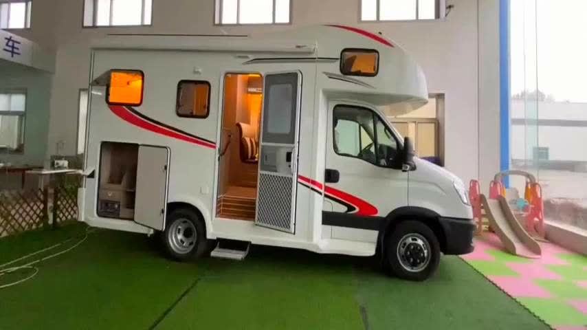 房车还是自动挡的好开,你们觉得呢?来看看这辆房车吧