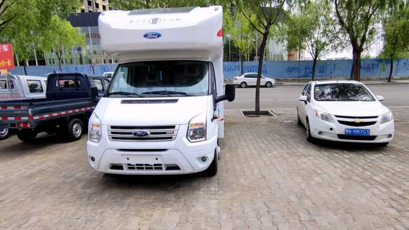 性价比最高的福特C型房车,搭配48V电路更是给力!