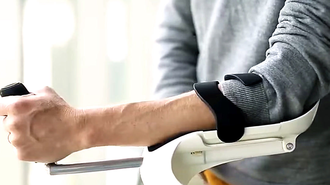 这款新型拐杖,改变了拐杖左右两部分设计,你会购买吗?