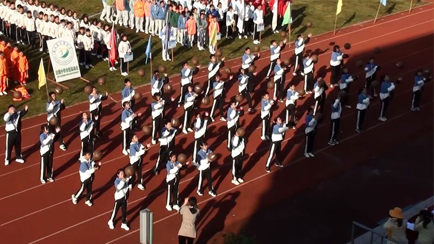 乐音3班大课间特色篮球操,运动会开幕式表演惊艳全场!