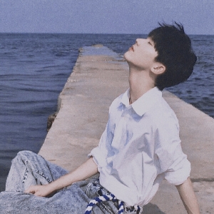 抢光李飞的孩子 