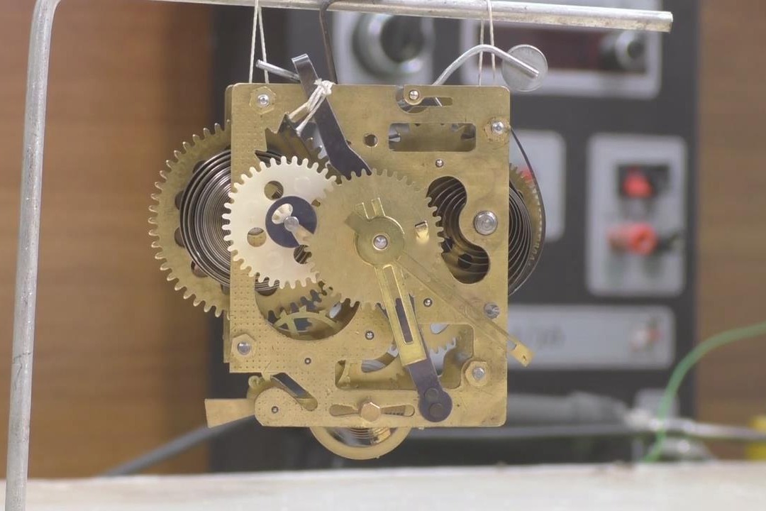 废旧钟表翻新过程,修复后机械感十足,最终成品真精致!