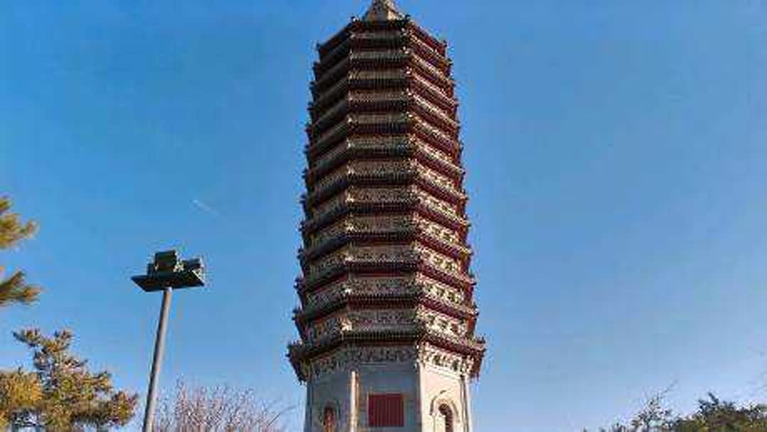 中国悬挂风铃最多的古塔,距今1300多年,古塔凌云跟老龙瞅瞅去
