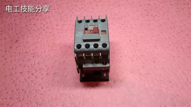 接触器3大基础属性,NO和NC,10和01有什么区别?一点就透