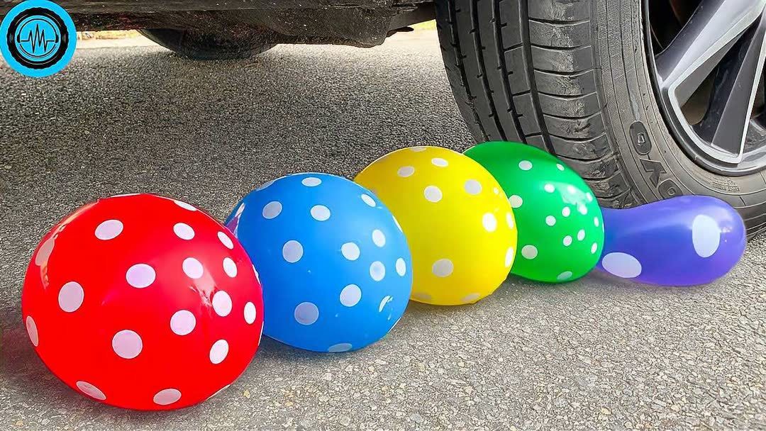 趣味脑洞实验:牛人驾驶小汽车VS彩色橡皮泥!