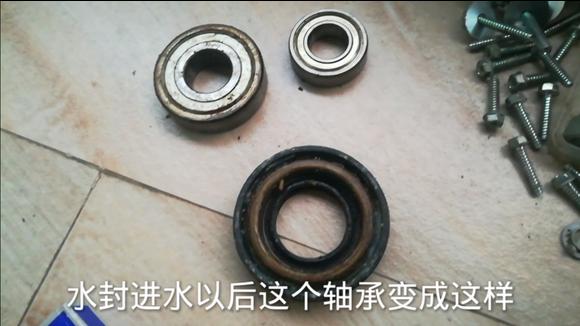 松下滚筒洗衣机更换轴承,老张装轴承的过程