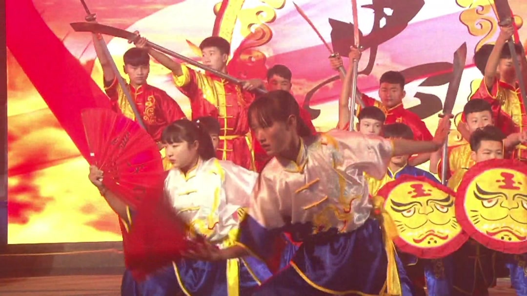 武术表演:表演团《精忠报国》 淮北少林文武学校