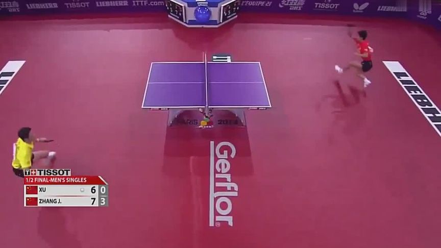张继科VS许昕乒乓球比赛,看最后一个精彩的远距离”抽球“!