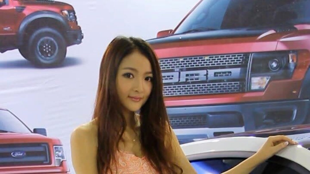2013上海改装车展靓丽车模
