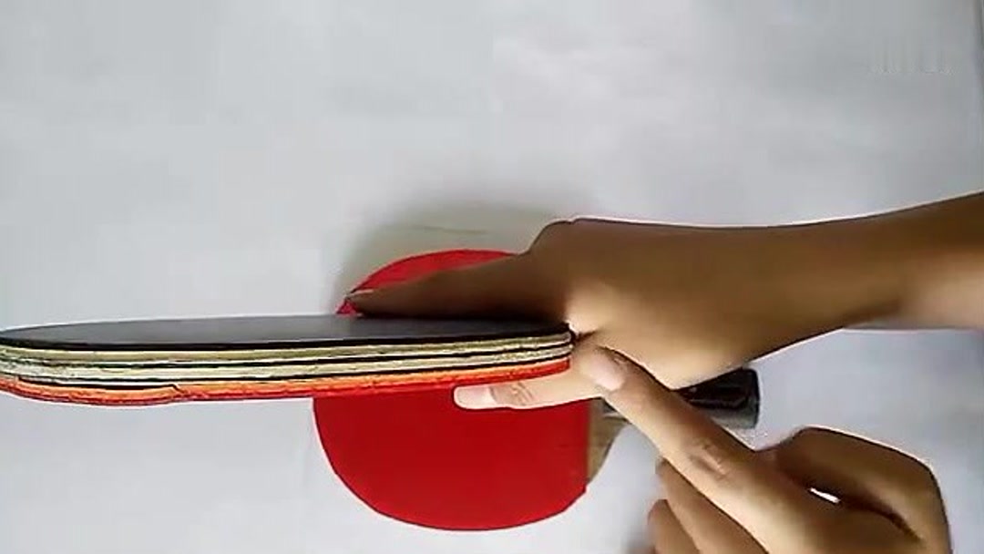 乒乓球握拍方法