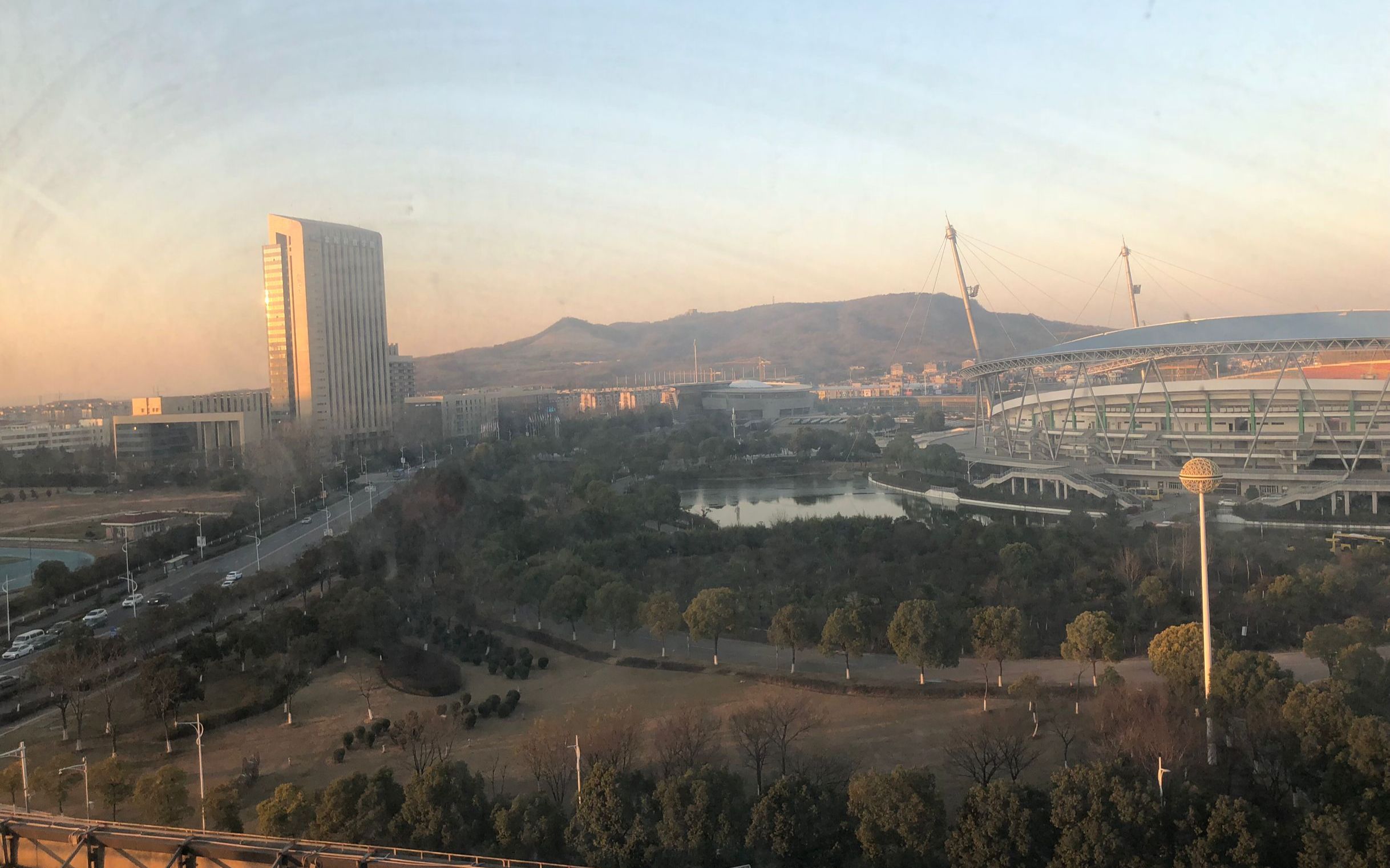 HTML预科-Mr.Yi个人博客与和风天气+Aplayer音乐播放器插件应用演示