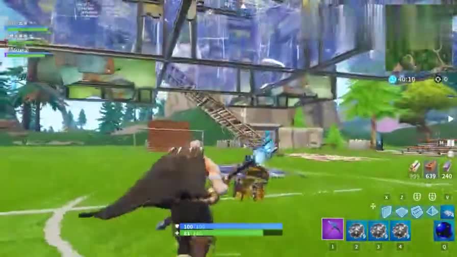 堡垒之夜:新版本超级堡垒,顶5个普通堡垒!爆笑小游戏