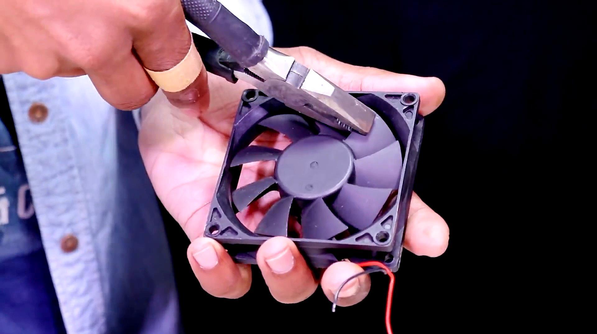 将排风扇的扇叶拆掉,做成的这个小东西太神奇了,你知道原理吗?