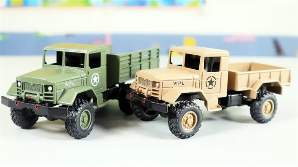 37块的顽皮龙合金车模型,6×6军用卡车和4×4军卡