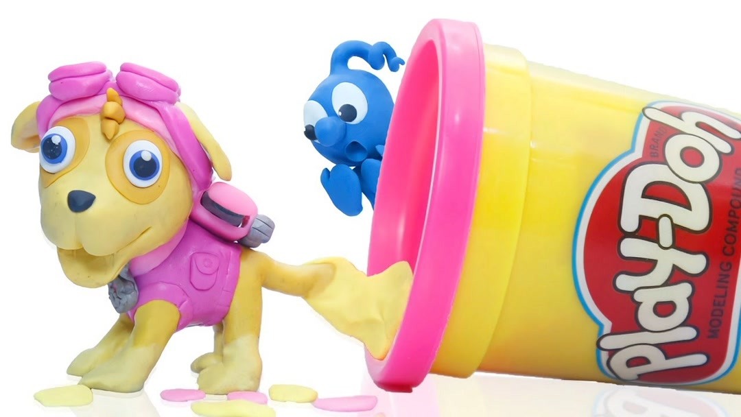 橡皮人蓝精灵的欢乐园:蓝精灵自己做的小汽车,用橡皮泥做东西!