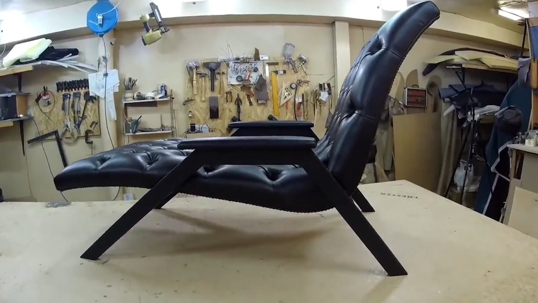 带你走进沙发工作室,木工师傅用完整视频来告诉你沙发制作过程